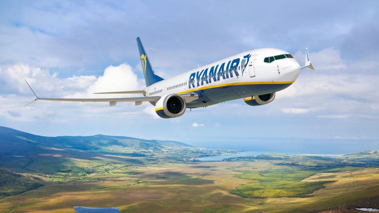 RYANAIR BOEING DELIVERY UPDATE | Go Wild Magazine